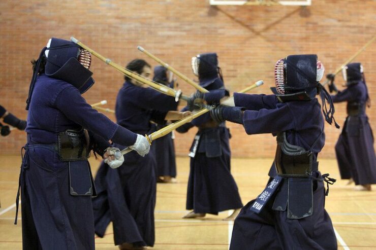 Types of Japanese Sword Fighting and Their Weapons
