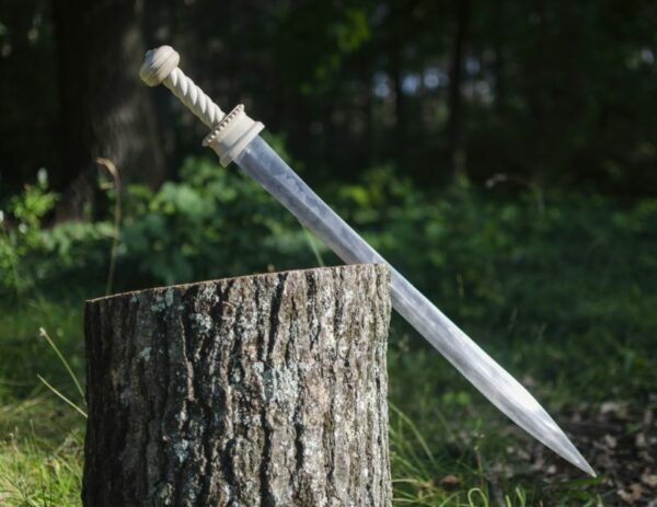 Examining the Dimensions and Design of the Gladius