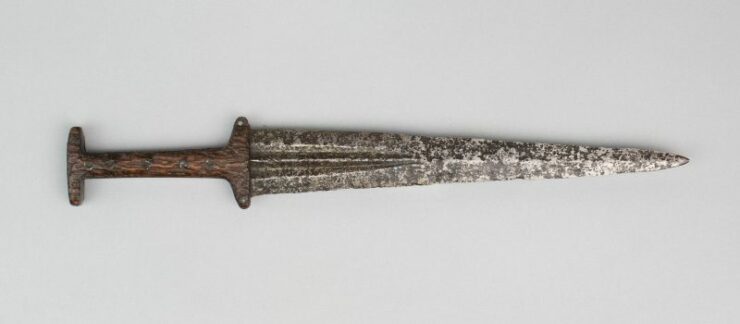 10 Types of Short Swords and Blades: A Comprehensive Guide