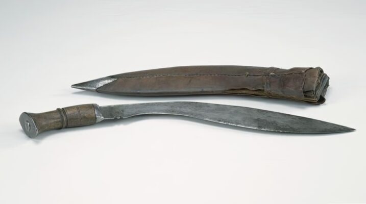 16 Types of Curved Blade Swords From Around the World