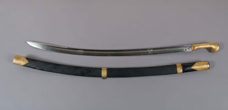 16 Types of Curved Blade Swords From Around the World