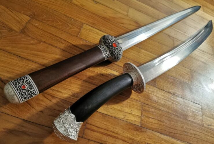 Dao vs Jian Swords : The Yin and Yang of Chinese Blades