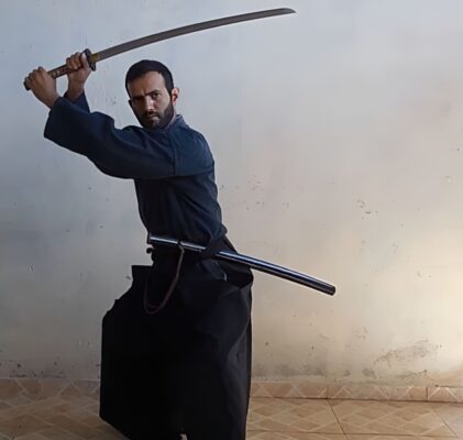 Japanese Sword Stances: 10 Basic Kamae for Beginner Samurais
