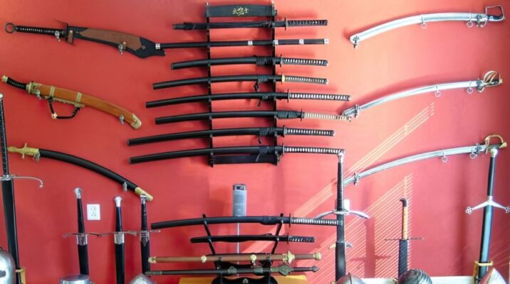 How to Display Katana on a Wall: Steps, Equipment, and Tips