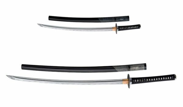Wakizashi vs Katana: Which is the Better Samurai Sidearm?