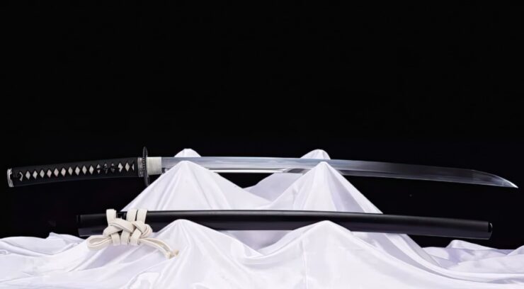 Machete vs Katana: Survival Chopping or Graceful Slashing