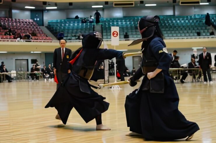 Short Sword Fighting Styles: Mastering Close Combat