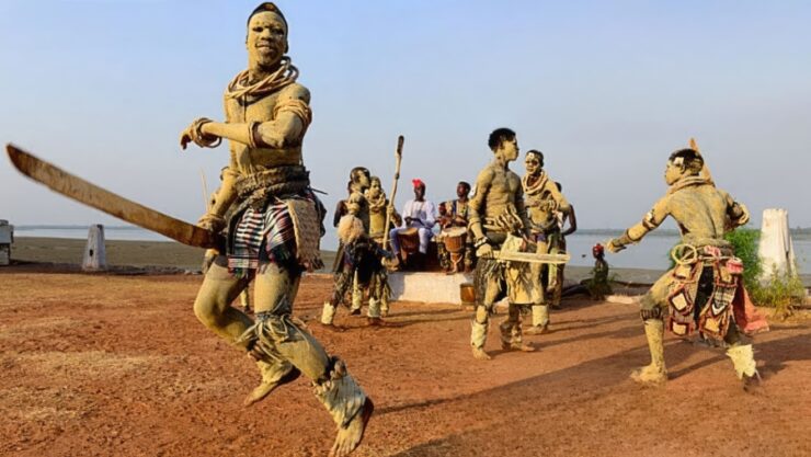 Short Sword Fighting Styles: Mastering Close Combat