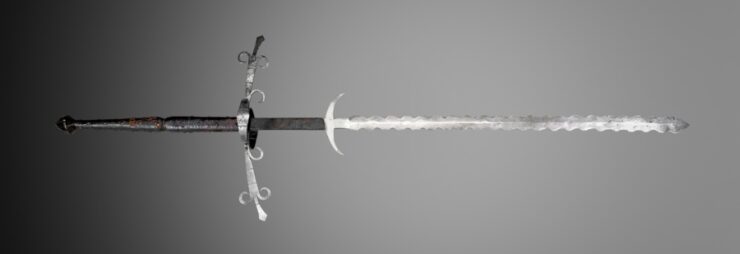 Zweihander vs Longsword: Design & History