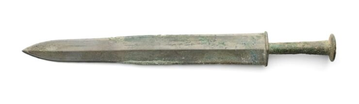 The Oldest Swords of Ancient China: Their Development and Use in Warfare