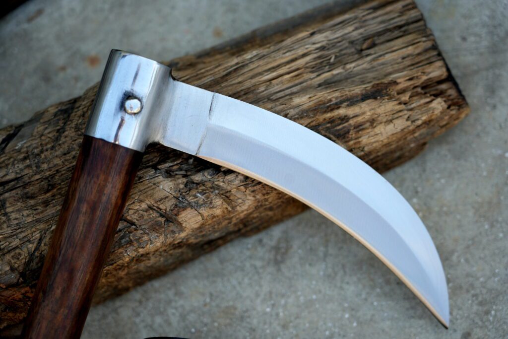 Traditional Farmer Japanese Kama Knife Rosewood Shaft
