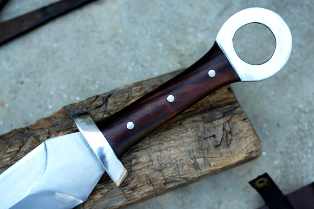 Japanese Ninja Kunai Dagger with Ringed Pommel